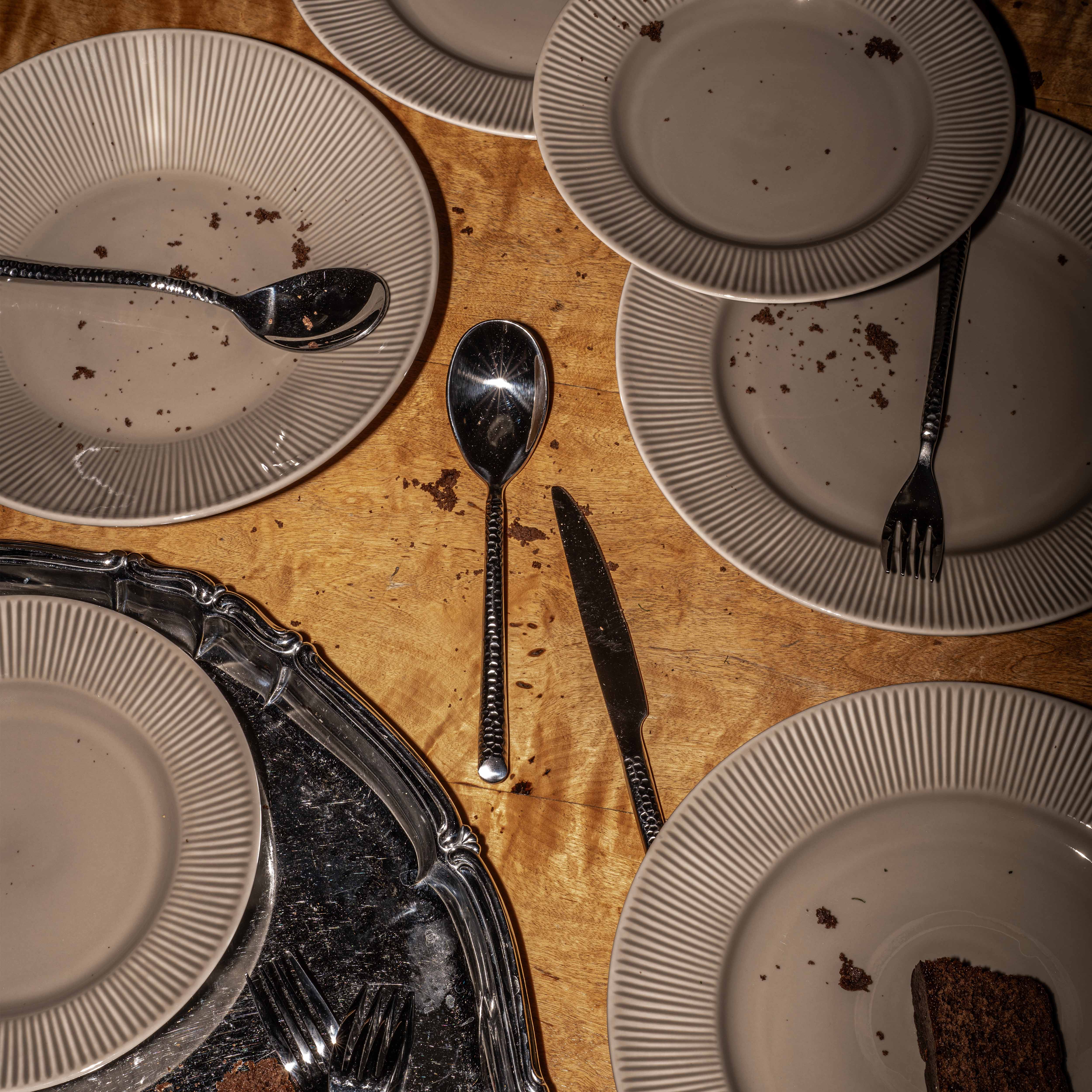 Nordic Dawn tallerkensett 24 deler, Bark, 8 pers Fyrklövern